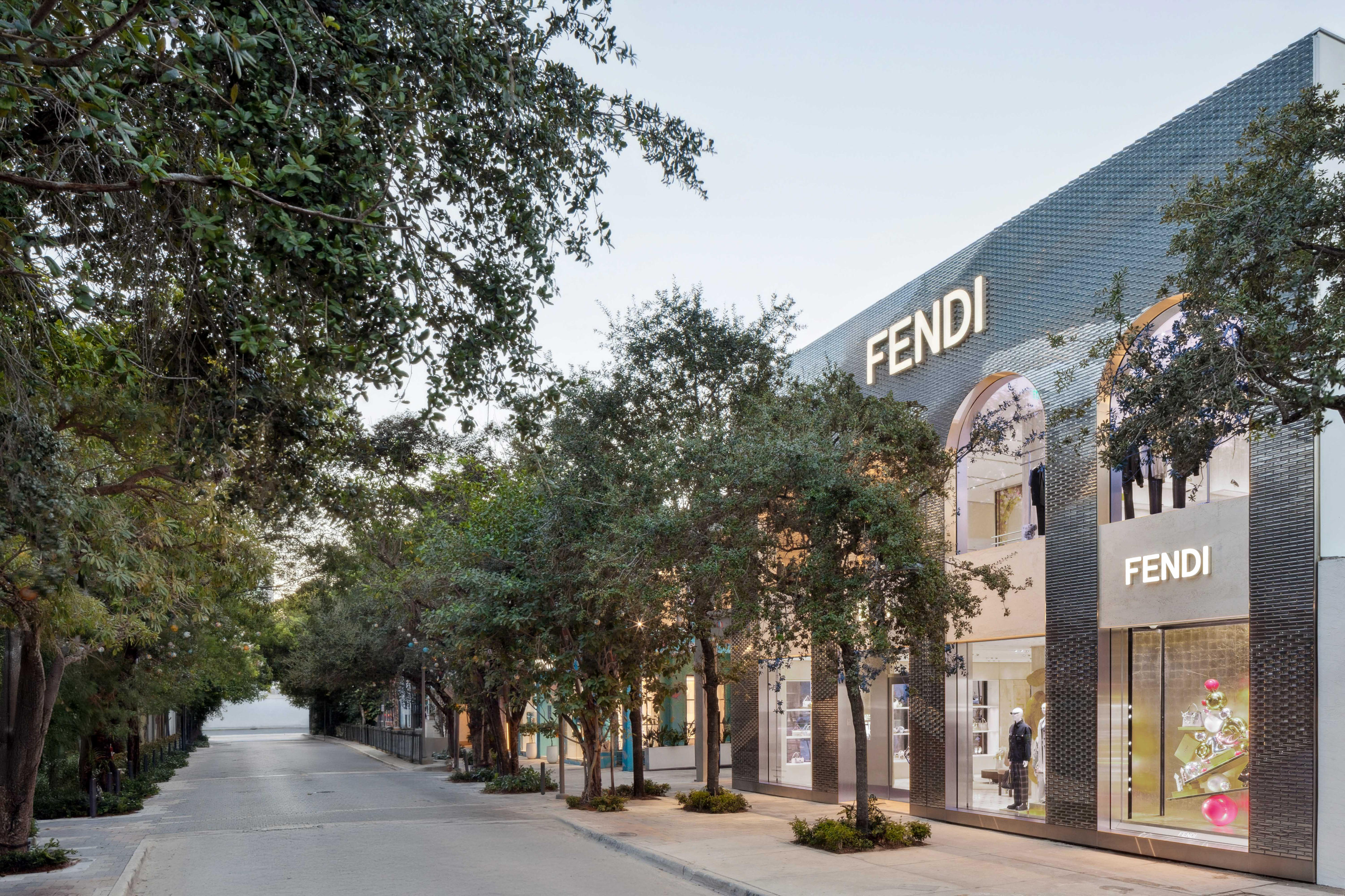 FENDI Roma Palazzo Boutique in Roma, Italy | FENDI ${country}