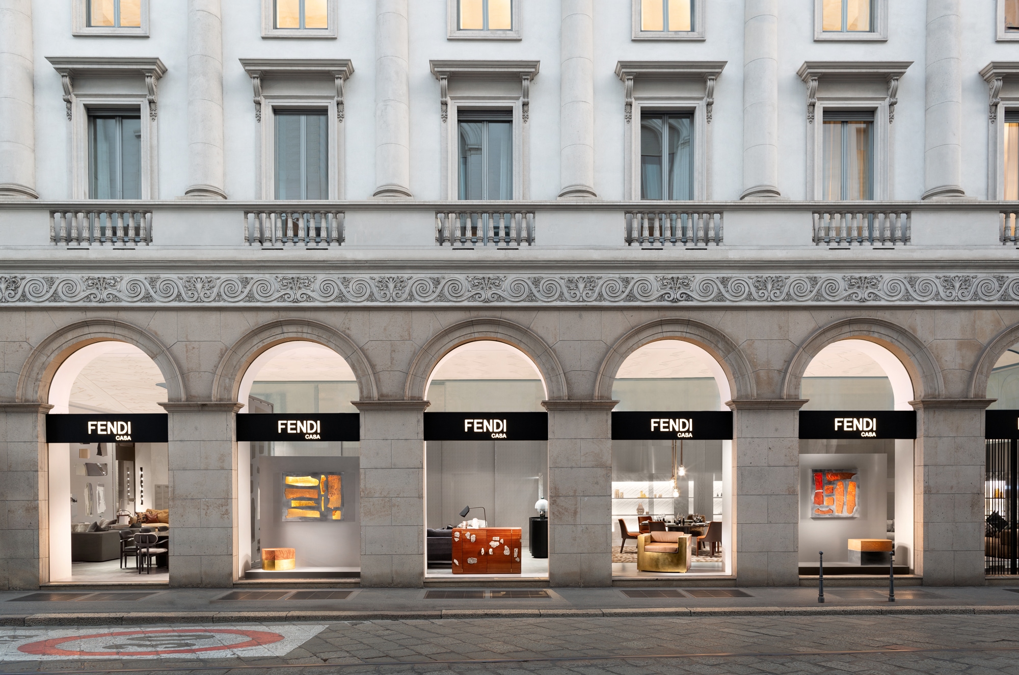 Boutique FENDI | Canada: find the nearest FENDI store