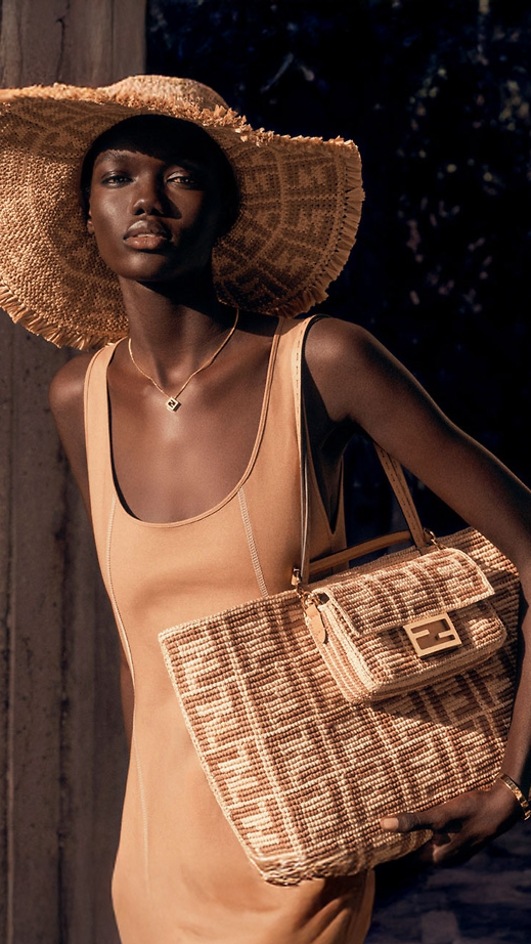 FENDI Official Site: Luxury Bags, Ready-To-Wear, Shoes. Explore the ...