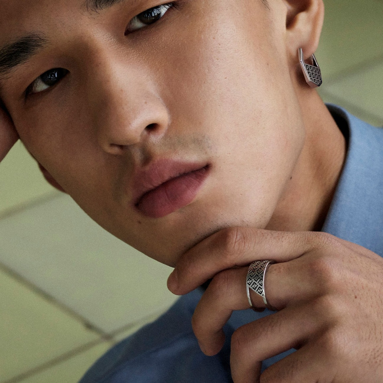 FENDI Official Site: Luxury Bags, Ready-To-Wear, Shoes. Explore the ...