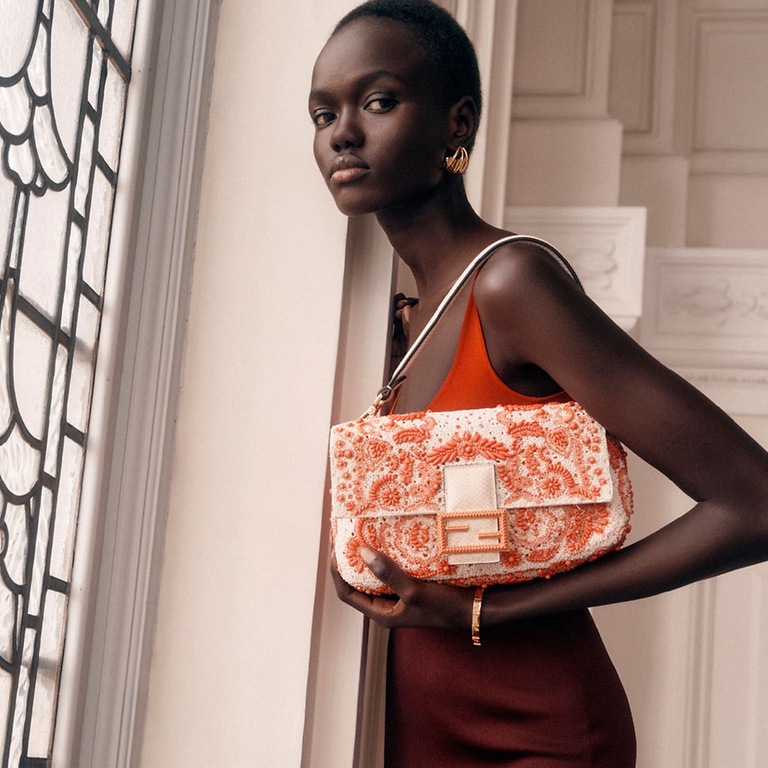 الحقائب | النساء | Fendi السعودية