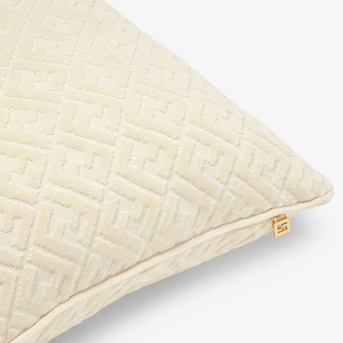 Luxury Textile Accessories | FENDI US