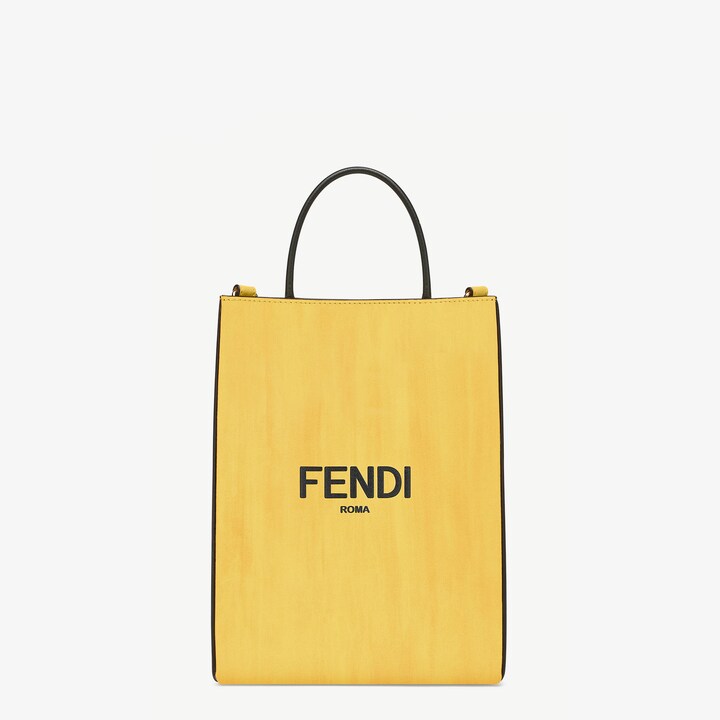 【Pack手袋系列】Pack盒子造型手袋_Pack抽绳手拿包-FENDI官网