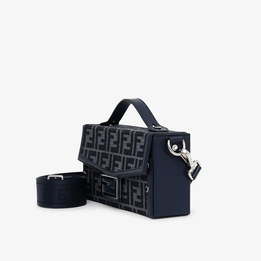 バゲット ソフトトランク ファブリック ブルー | Fendi バゲット ソフトトランク ファブリック ブルー | Fendi
