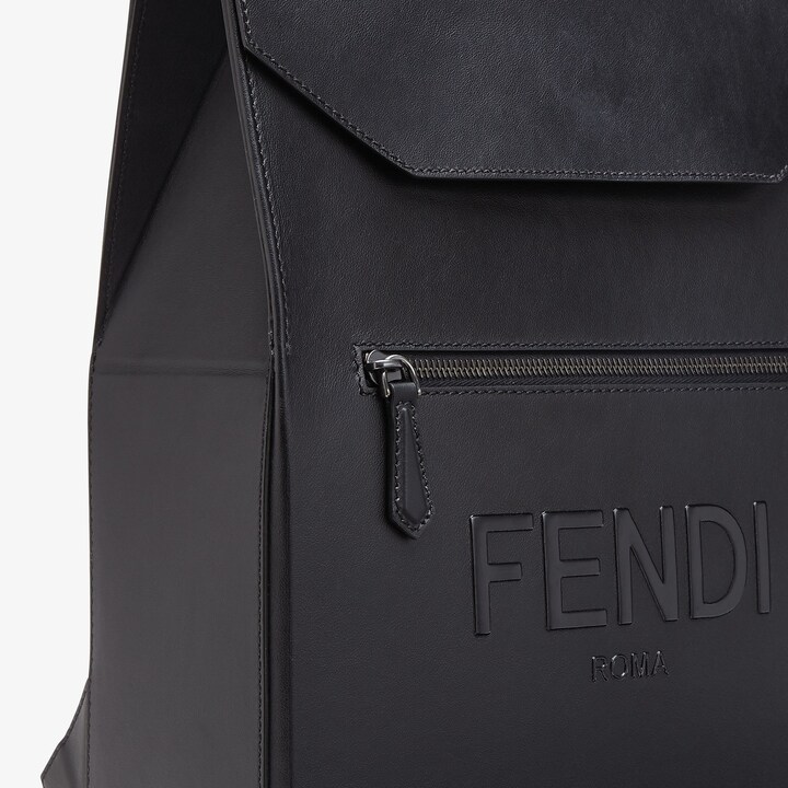 【Pack手袋系列】Pack盒子造型手袋_Pack抽绳手拿包-FENDI官网