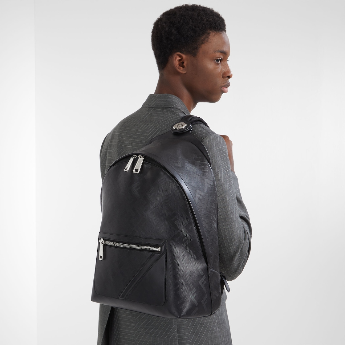 メンズ デザイナー バックパック | FENDI JP メンズ デザイナー バックパック | FENDI JP