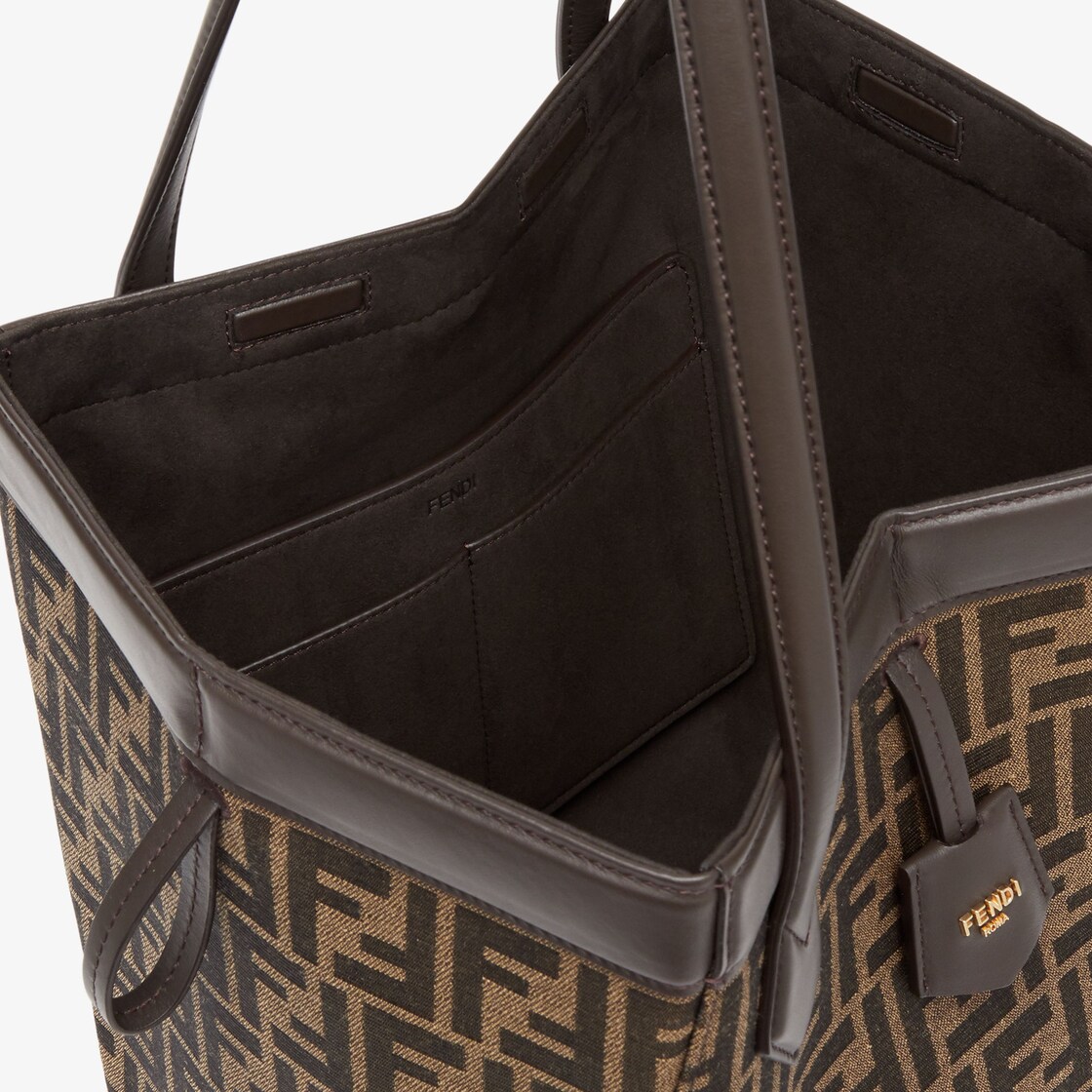 Women's Designer Tote Bags | FENDI US
