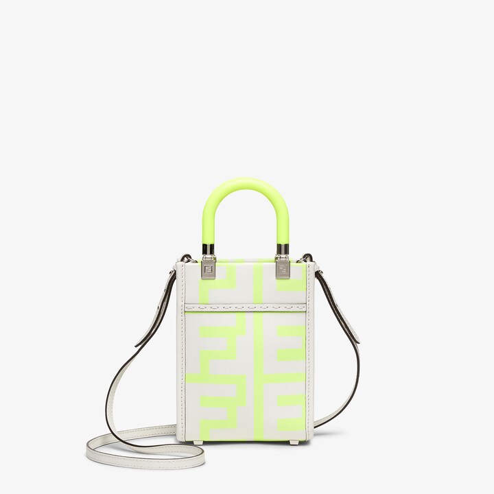 白色皮革FENDI by Marc Jacobs迷你手袋