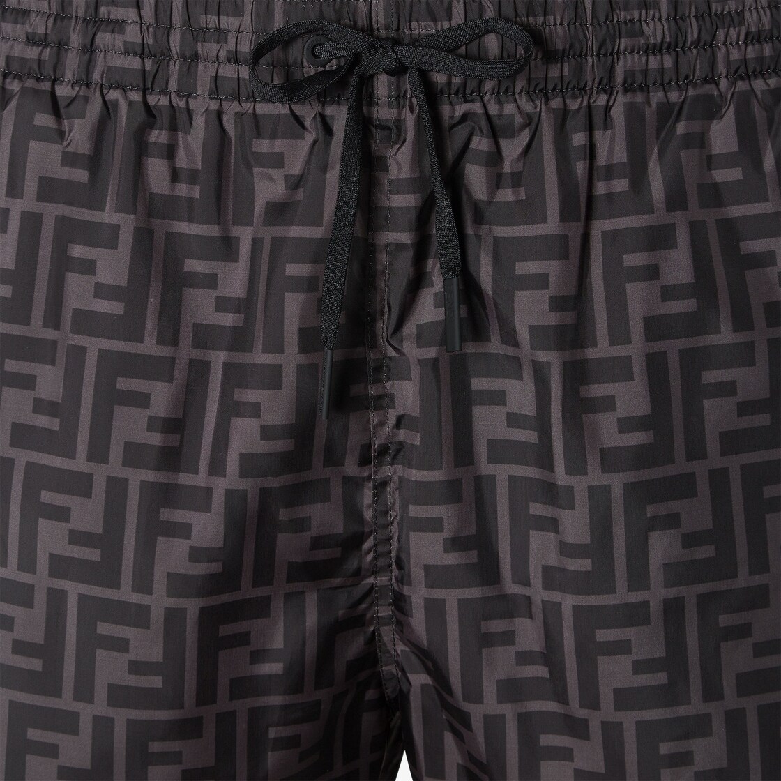 游泳短裤-黑色高科技布料短裤-男士沙滩装-FENDI芬迪中国官网