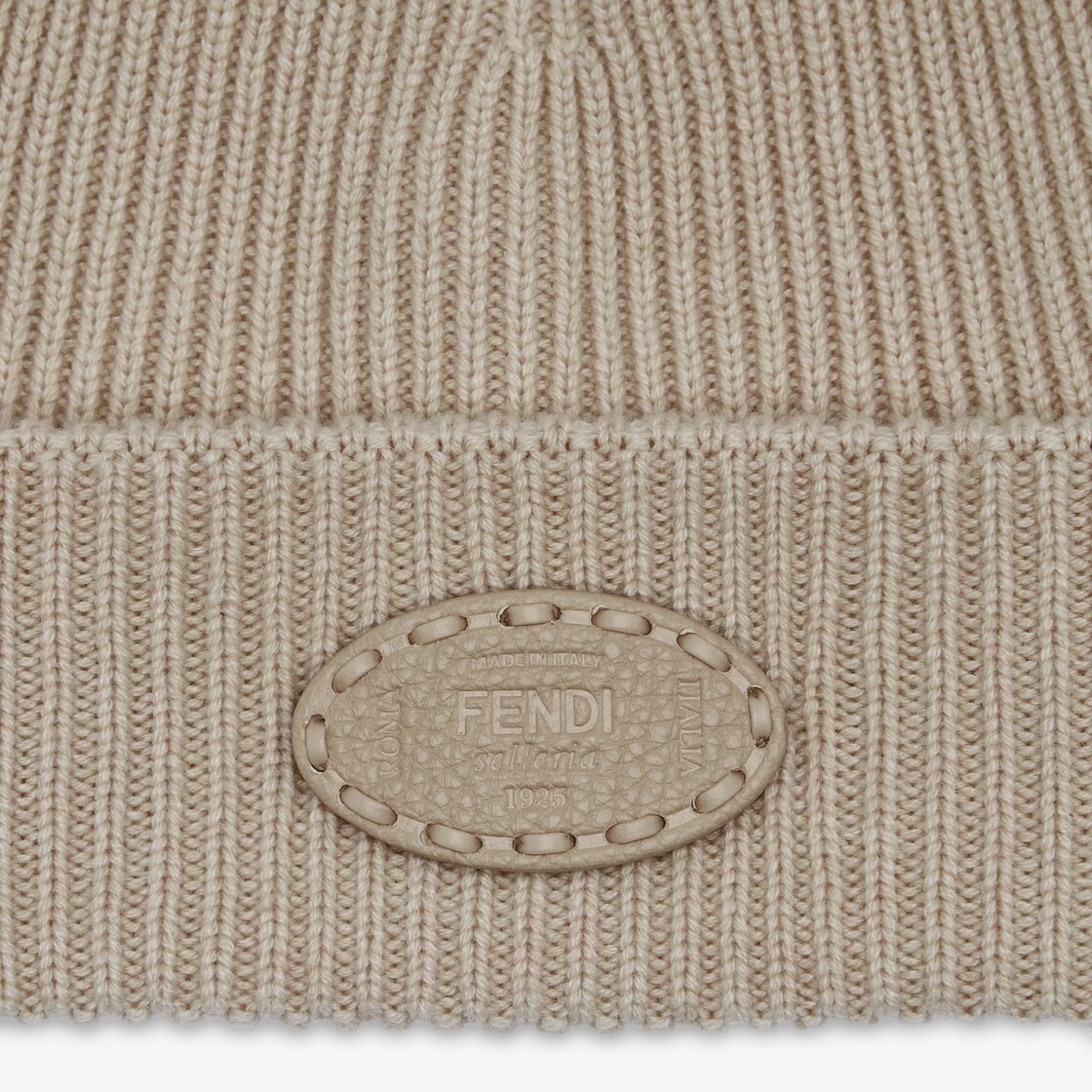 Beanie Selleria - Gorro de cashmere gris paloma | Fendi