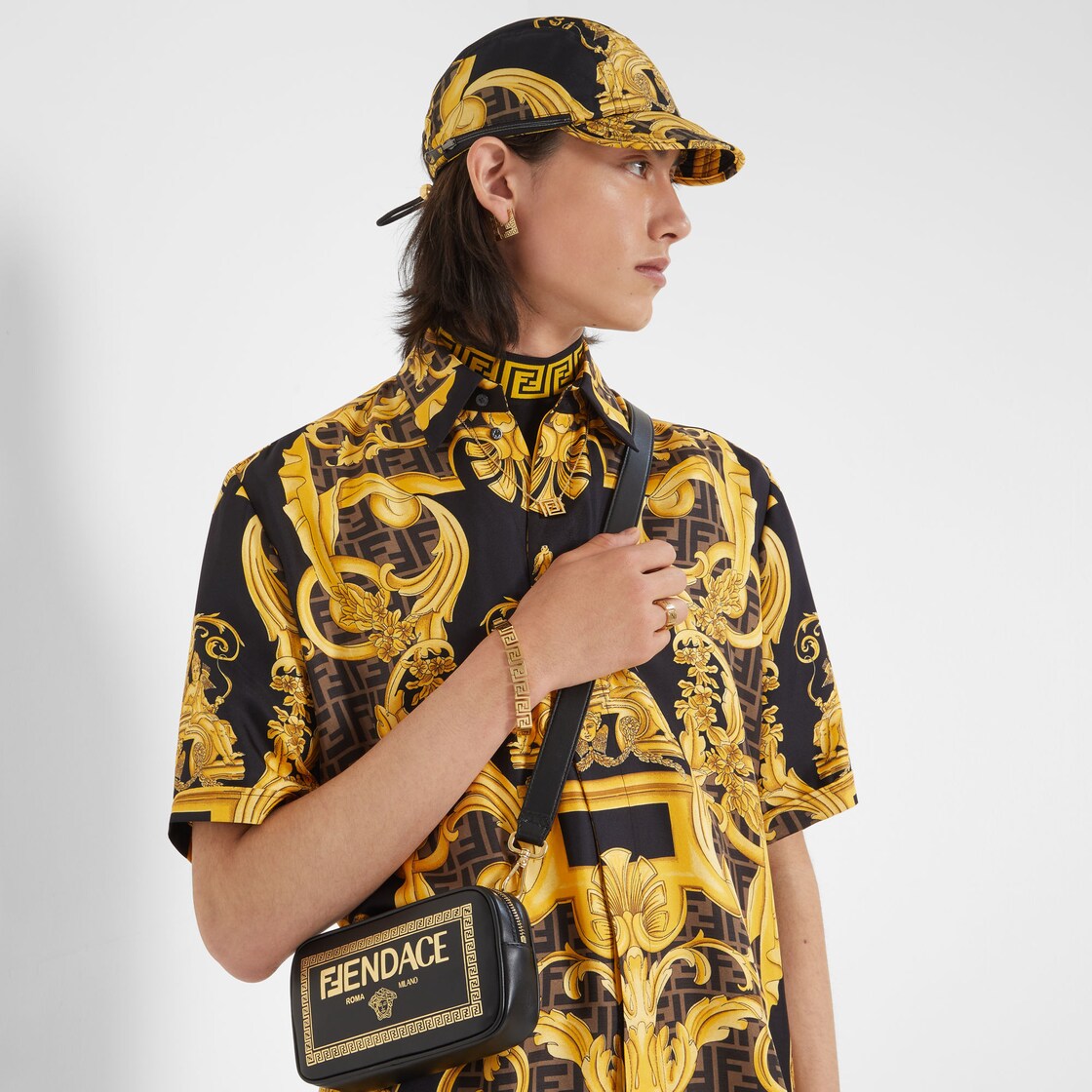FENDI FENDACE Versace キャップ - nimfomane.com