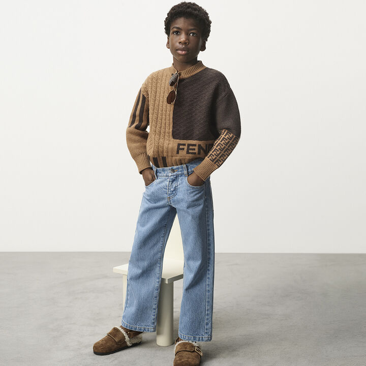 Boutique FENDI: Find the nearest FENDI store.